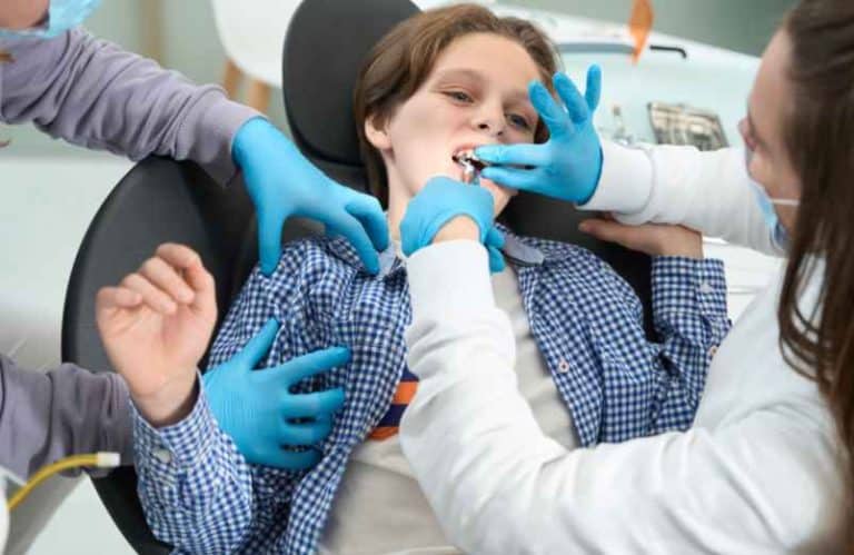 Peut-on arracher une dent infectée ? - IRASF Santé